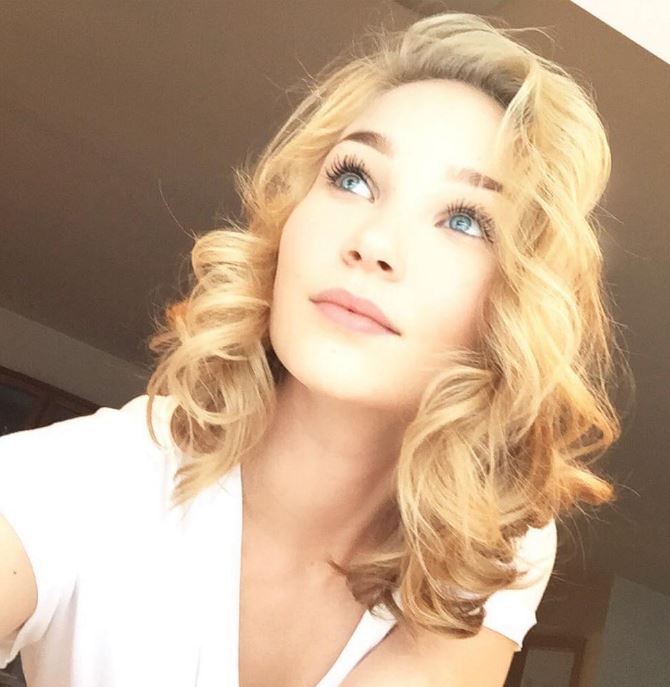 Arna, la Miss che fa impazzire l'Islanda | Foto - Sportmediaset