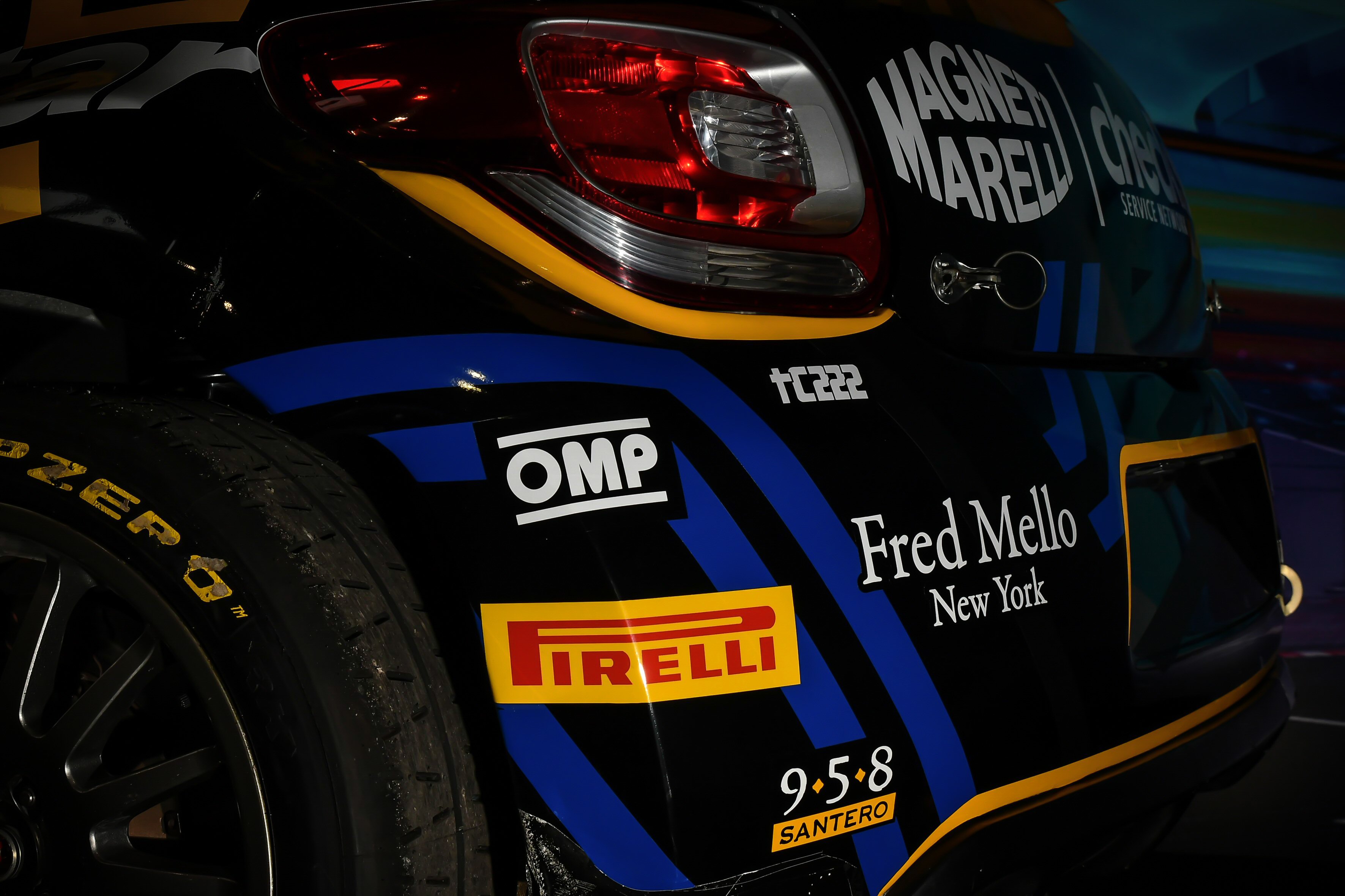 Cairoli al Monza Rally Show con la Citroen del Team Magneti Marelli ...