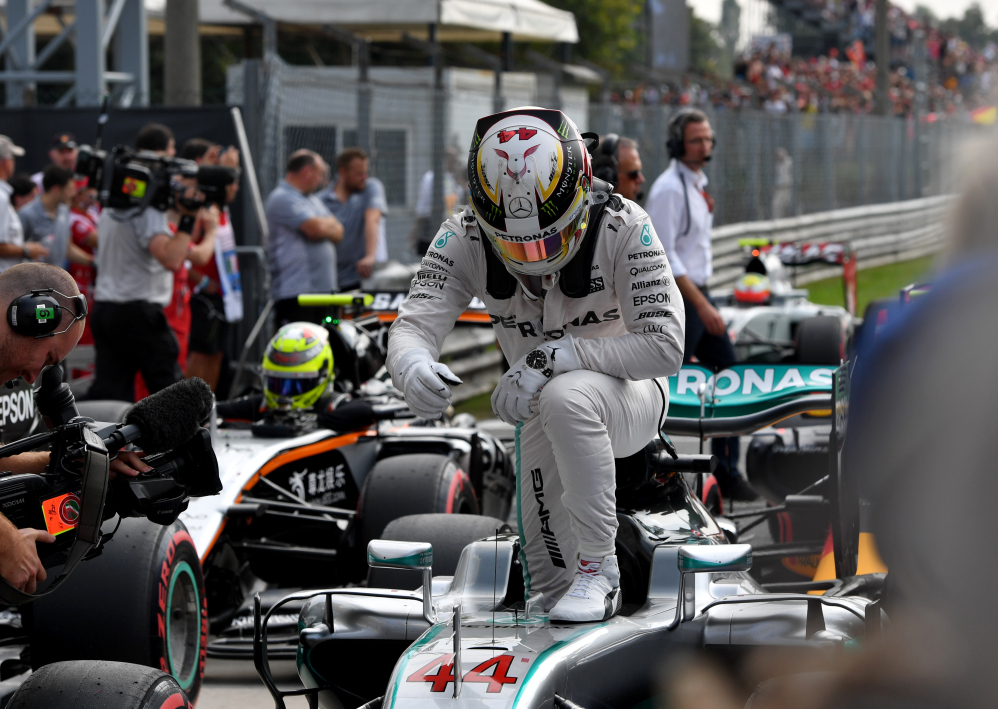 F1, Hamilton in pole | Foto - Sportmediaset