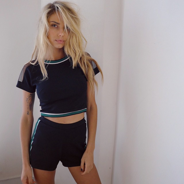 Sahara Ray, la modella che ama il surf | Foto - Sportmediaset