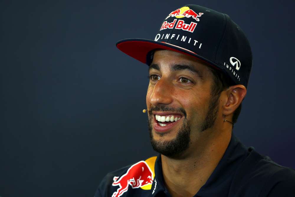 F1, Daniel Ricciardo con barba da cowboy in Texas | Foto - Sportmediaset