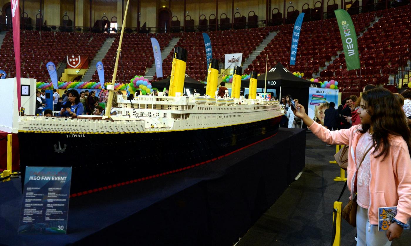 CR7, gigantografia in Lego | Foto - Sportmediaset